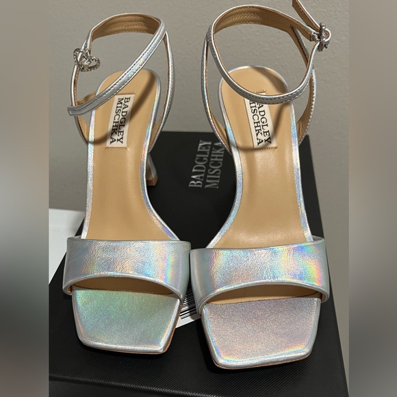 Badgley Mischka | Shoes | Badgley Mischka Iridescent Silver Heels ...
